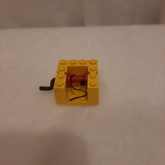 Lego | Toys | Lego Yellow String Reel Winch 4 X 4 X 2 With Metal Handle ...